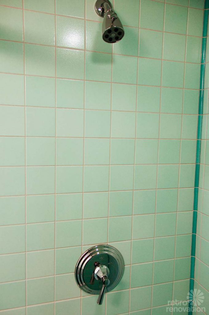 Rebecca's mid-century bathroom remodel using Nemo tiles - mud set ...