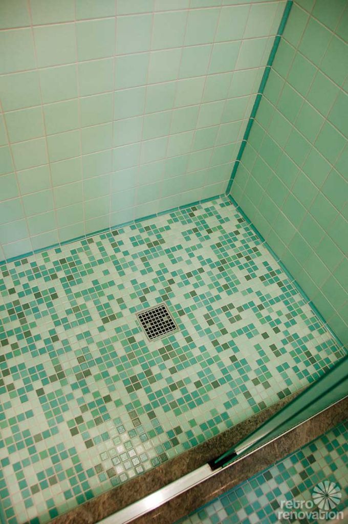 Rebecca's mid-century bathroom remodel using Nemo tiles - mud set ...