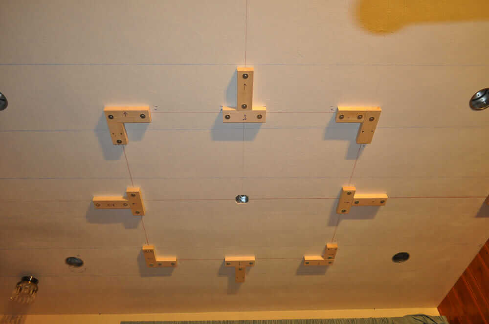 Stain color for the ceiling beams in Daniel's pickwick pine living room ...